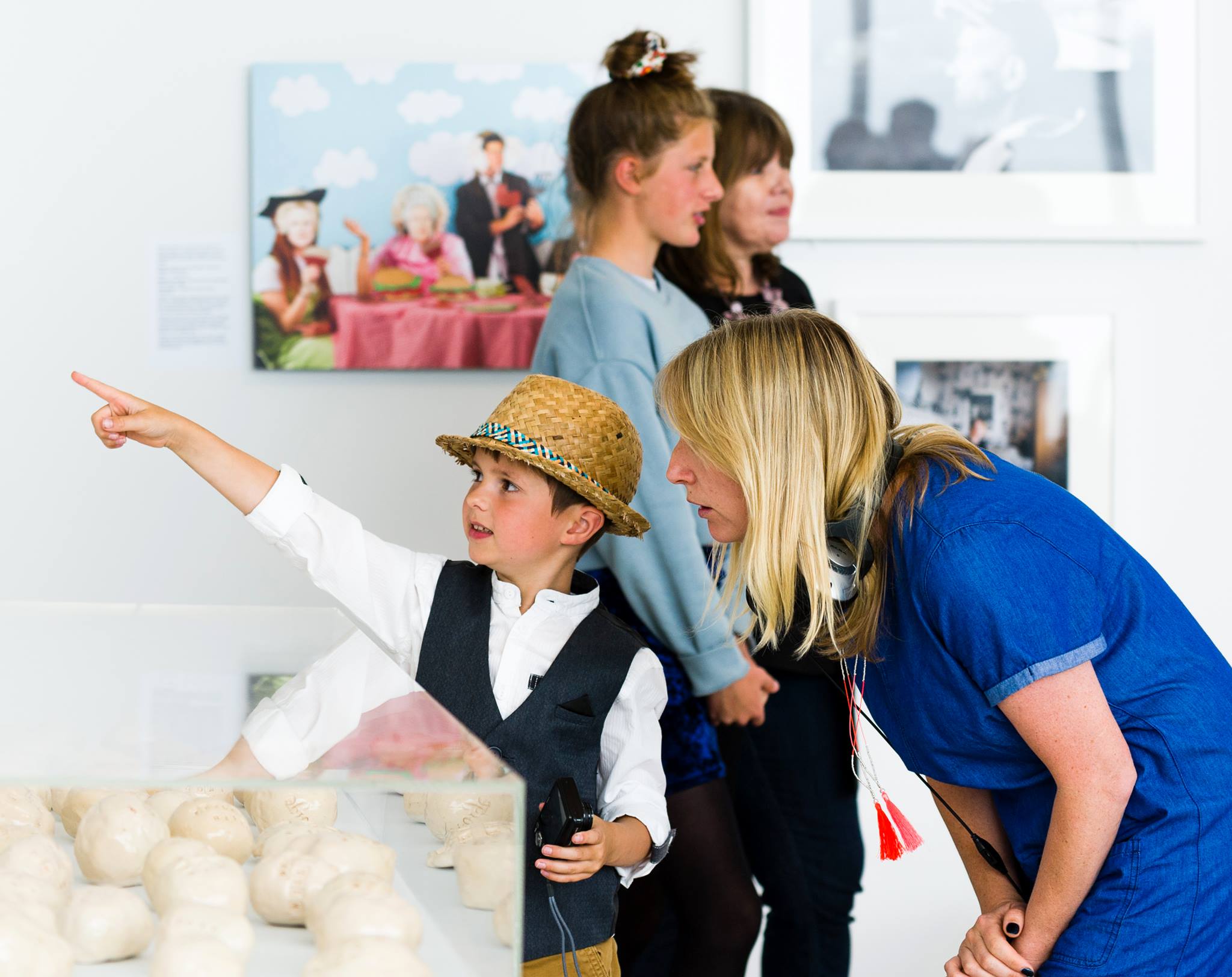 Engage – Bringing people and art together